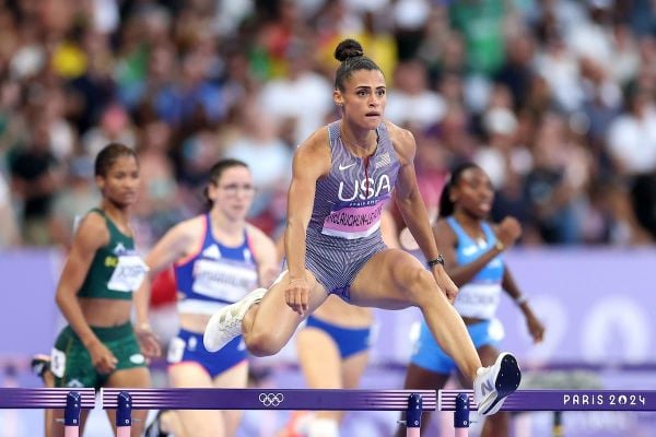 Sydney Mclaughlin Levrone Shatters World Record With 50 37 To Win 400m